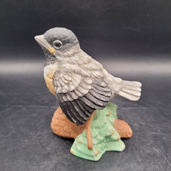 Lefton | Accents | Vintage Lefton Baby Bird Robin Figurine 688 | Poshmark